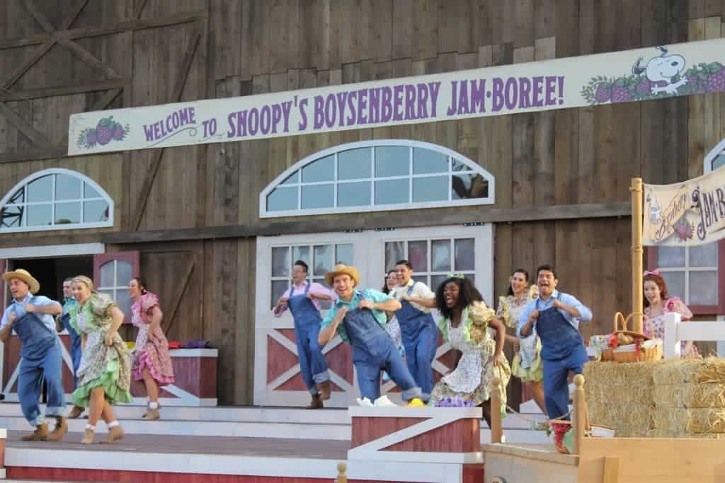 Best Tips For Attending Knott's Boysenberry Festival - SoCal Field Trips
