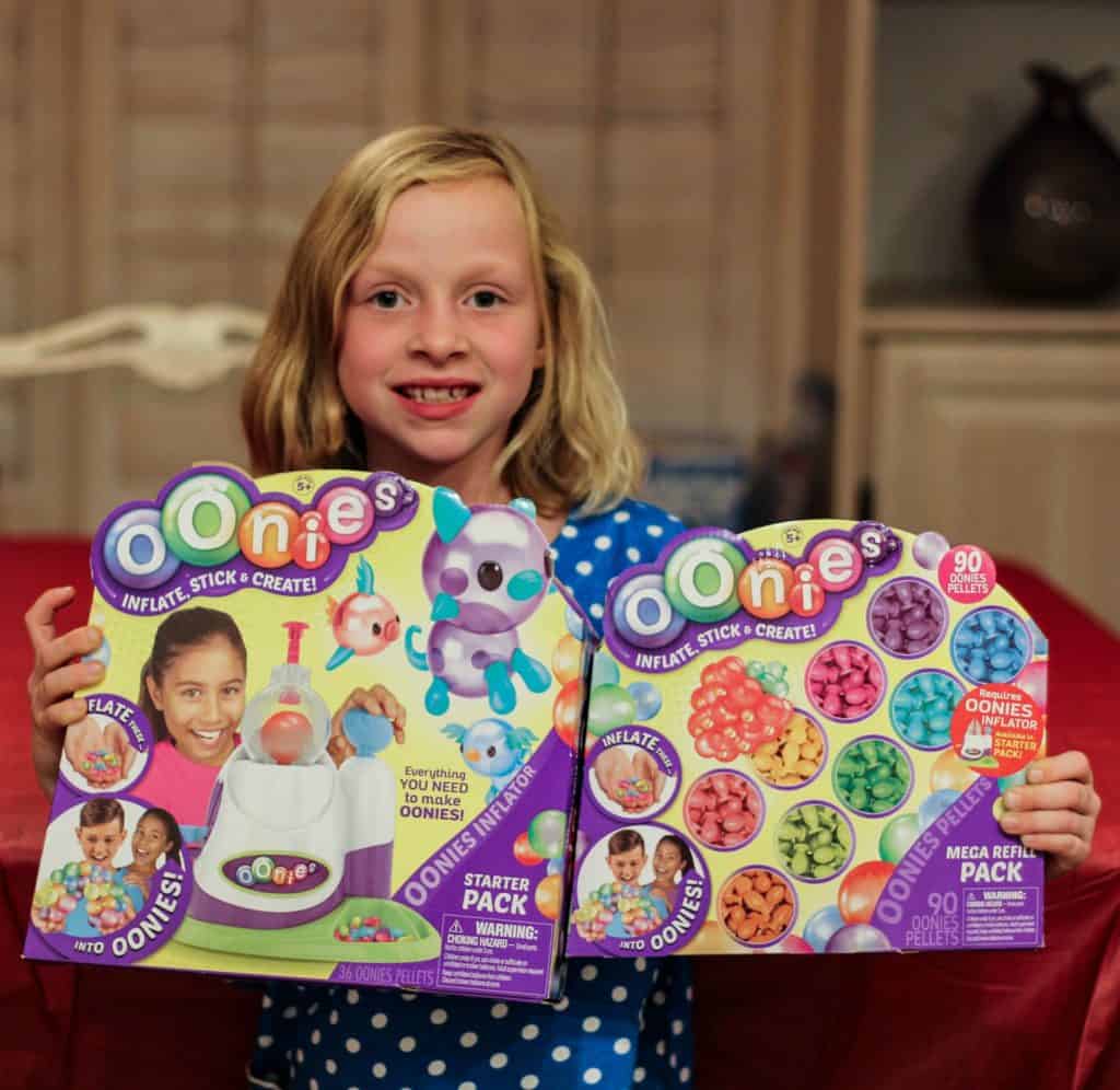 Make Fun Holiday Creations with Oonies by Moose Toys - SoCal Field Trips